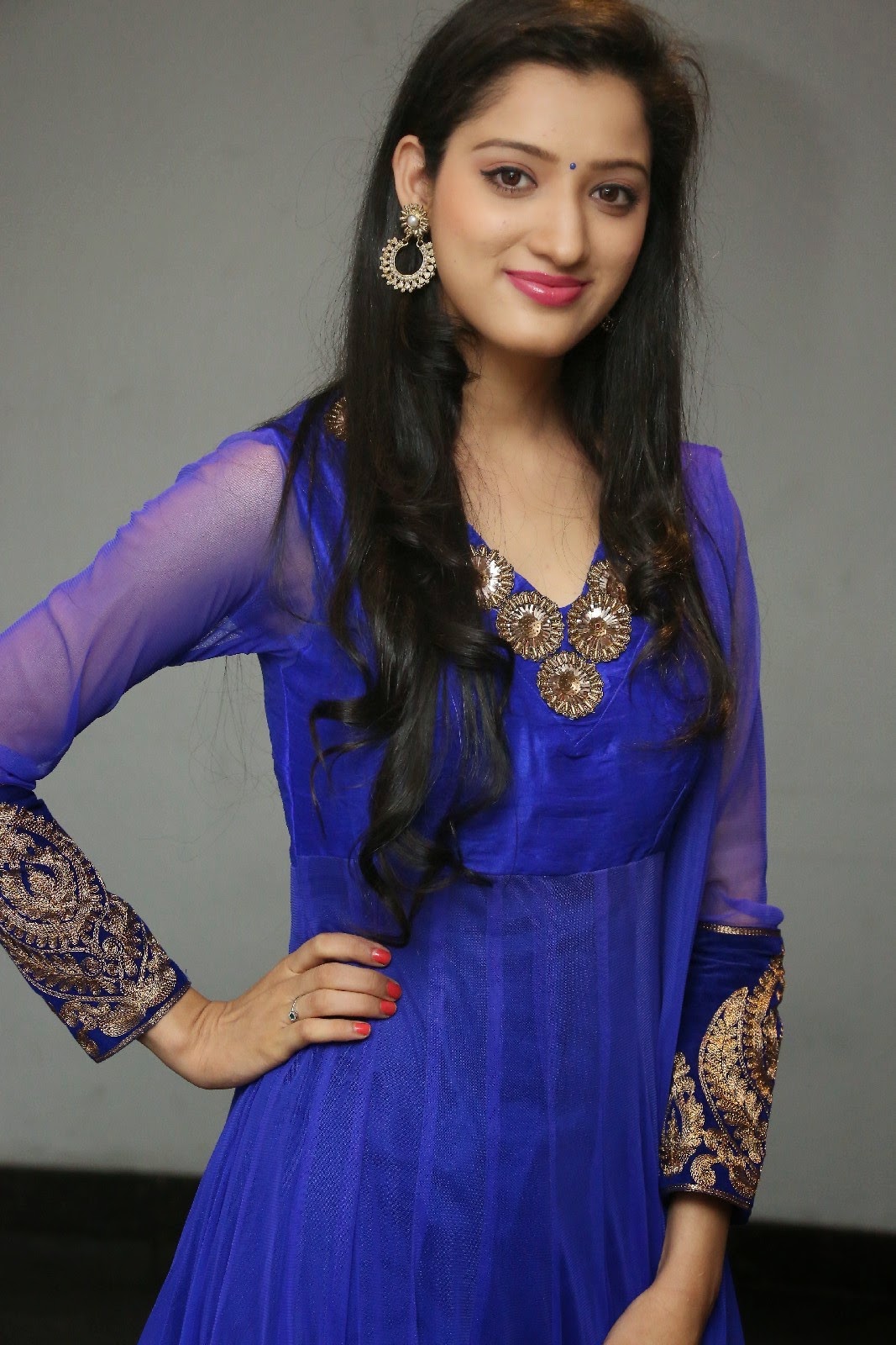 Richa Panai Latest Stills in Blue Dress ~ Hollywood Gossip, Celebrity ...
