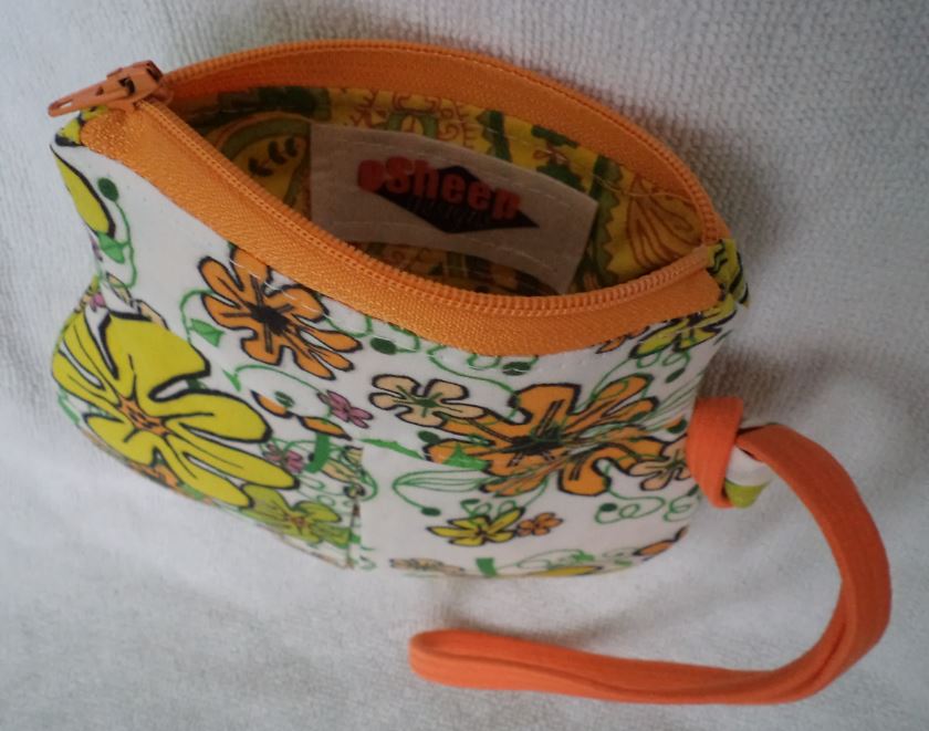 eSheep Designs: Turning Spoonflower Swatches into Coin Purses