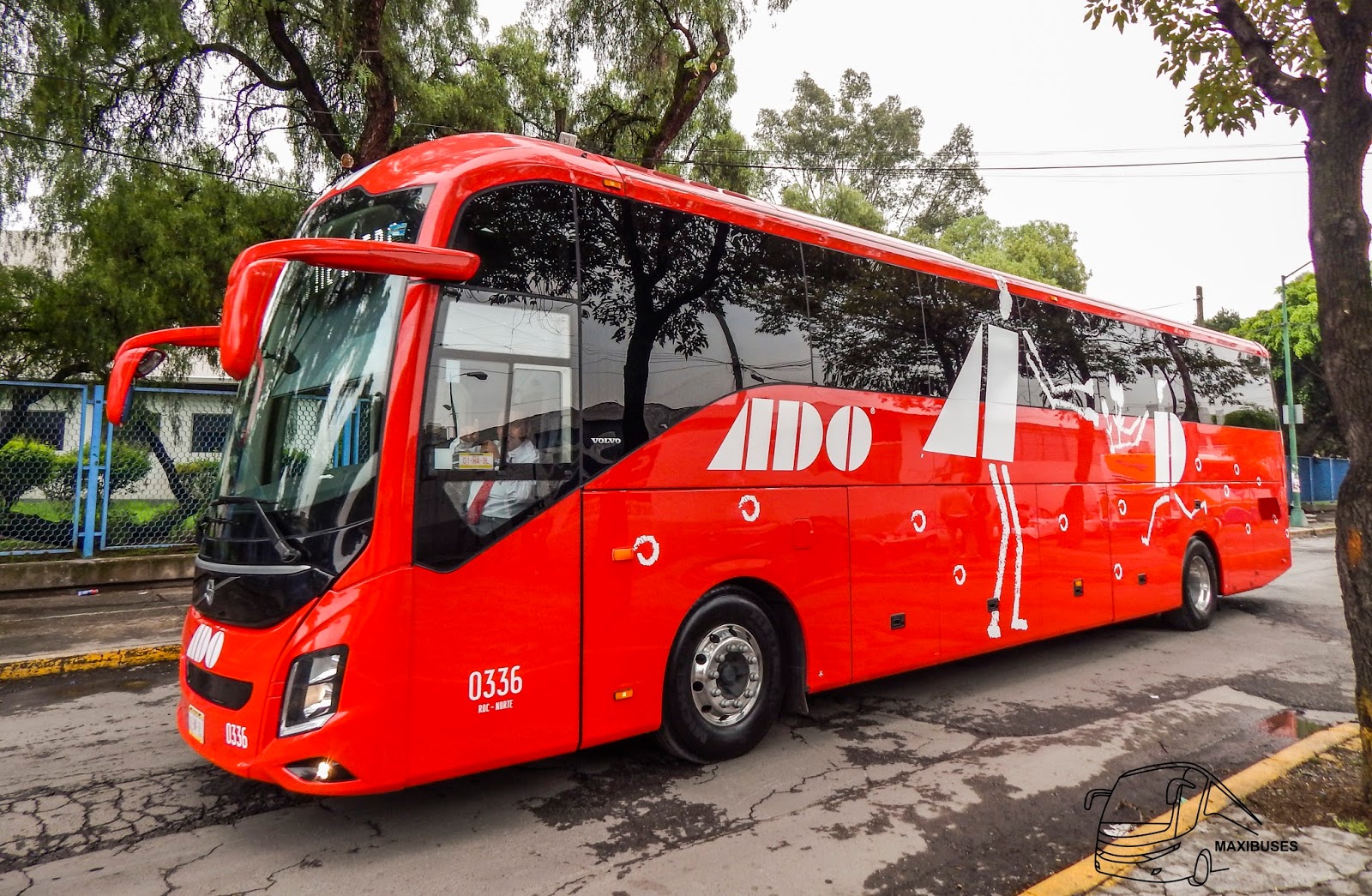 MAXIBUSES: AUTOBUSES DEL ORIENTE (ADO)