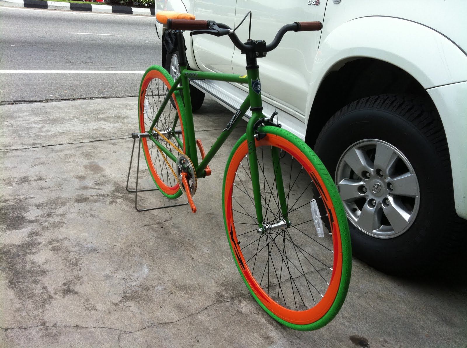ytwocycle Trading: Fixed Bike aka Fixie - Y2 (BMX version)