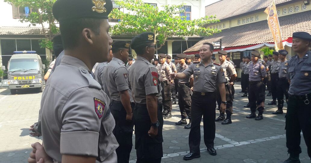 Cek Latihan Beladiri, Kapolresta: Sabhara Menjadi Etalasenya Polri ...