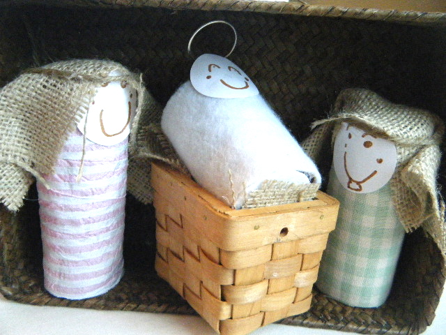 The Simple Craft Diaries: Toilet Paper Roll Nativity Scene