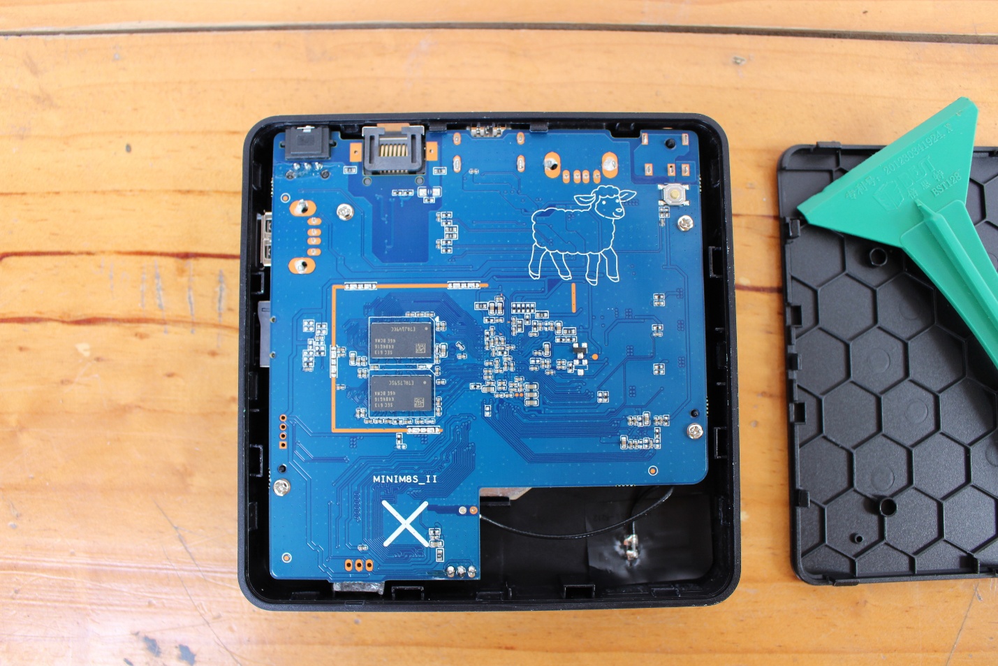 Mini M8S II 4K (Amlogic S905X) Review: Smart Android TV Box