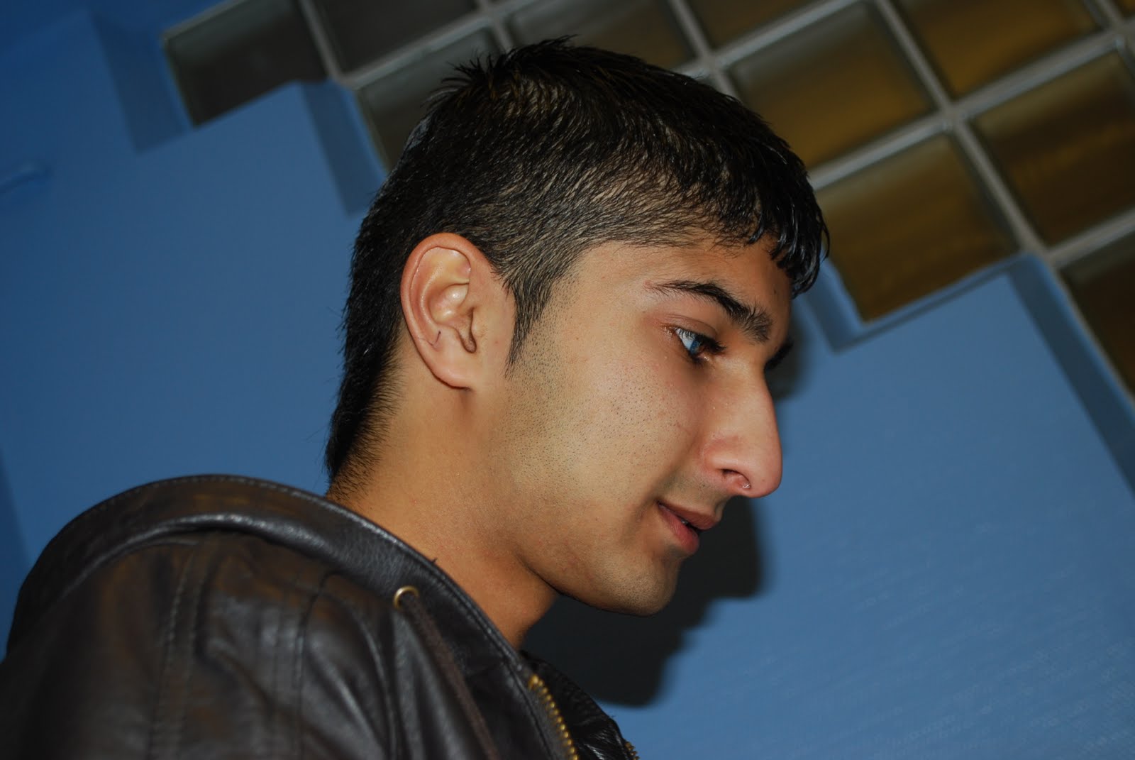 A2 2010/11 - Bev Breary: Ideal camera angles