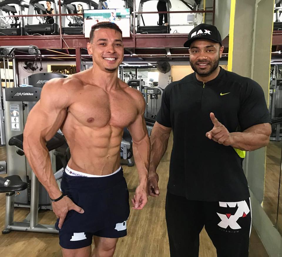 the beauty of male muscle: Felipe