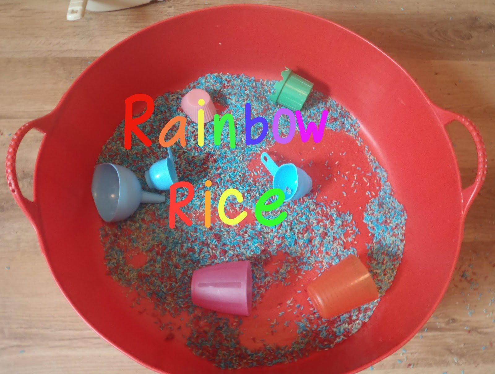 Very Messy Mummy: Rainbow Rice