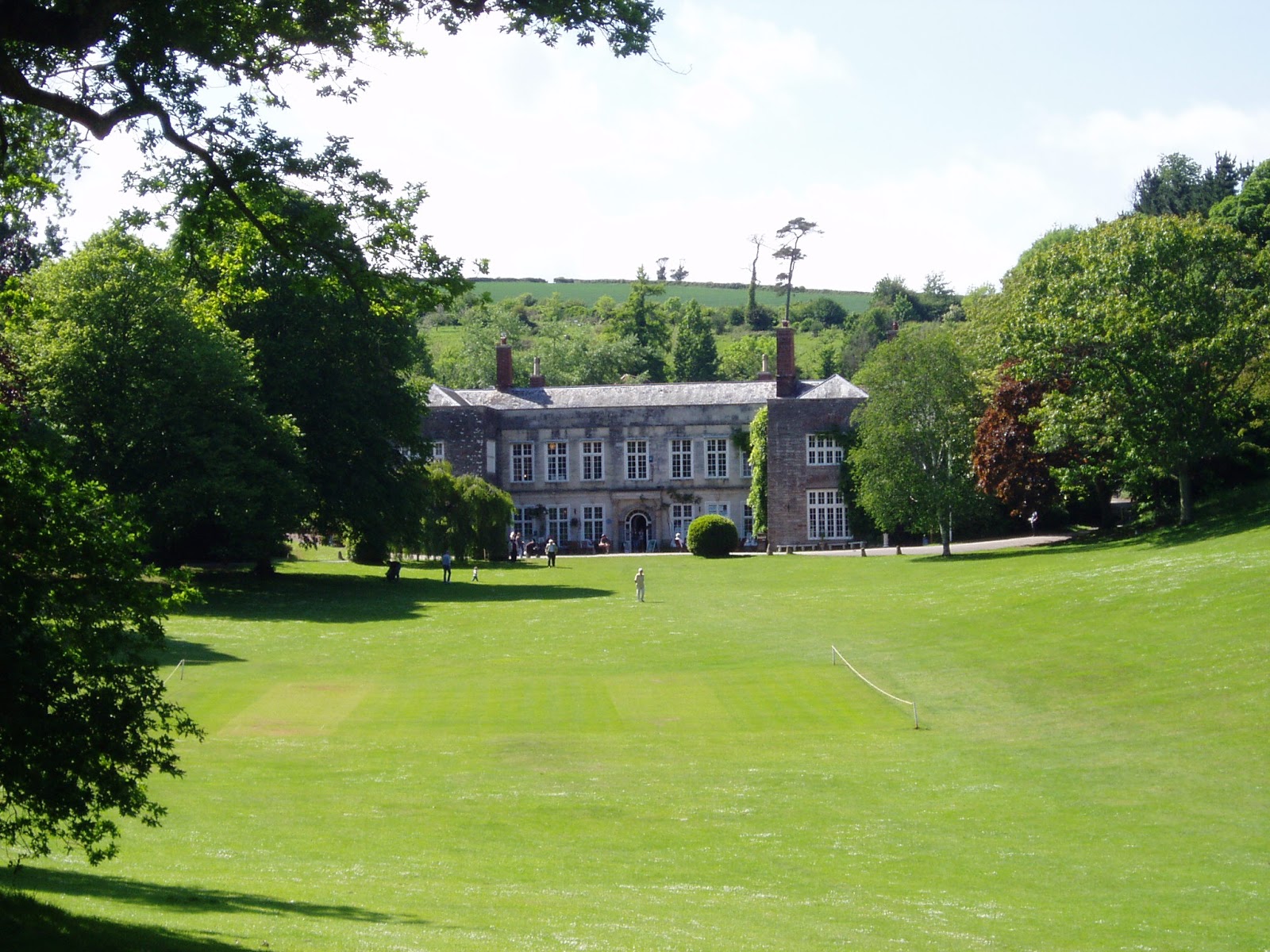D.H. Penner-Bodnar: "Portraits of Life": Cockington Village