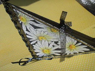 Doris's Card Boutique: Triangle Card & Instructions