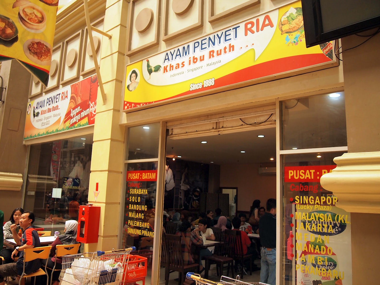 four legged foodies: Ayam Penyet Ria, Batam Nagoya