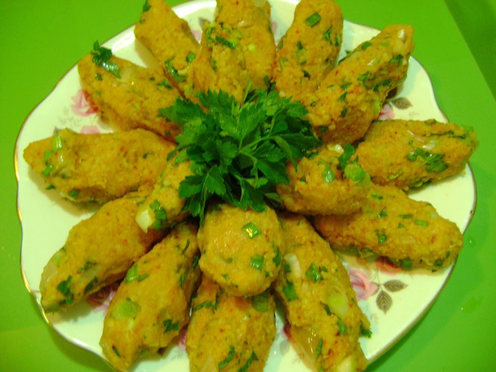 Cozy Green Kitchen: LENTIL BALL- MERCIMEK KOFTE