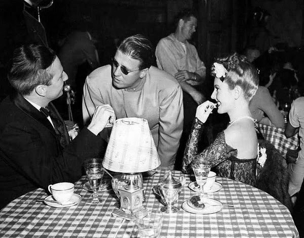 Film Friday: "The More the Merrier" (1943)