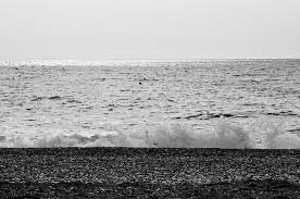 zone d'ombra: Al mare