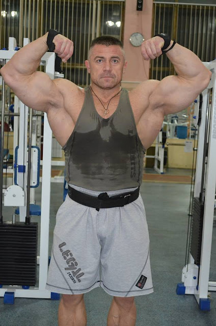 Muscle Lover: Ukrainian bodybuilder Sergey Yatsyuk