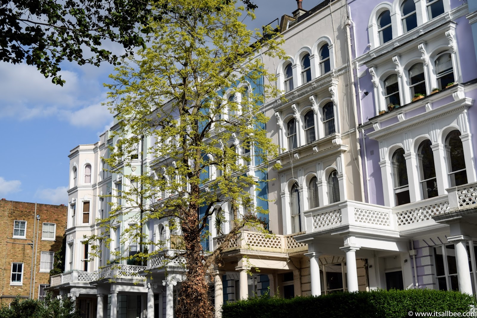 Must See Neighbourhoods In London | Exploring Notting Hill & Portobello ...