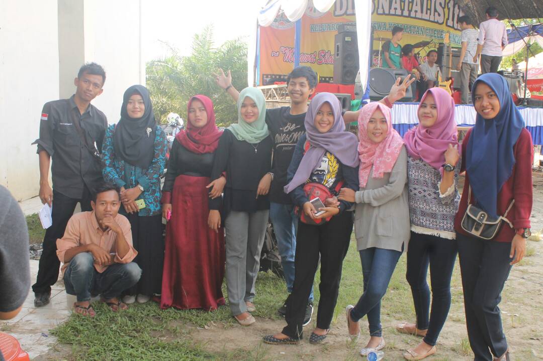 Keluarga Mahasiswa Kecamatan Cileles (KMKC)