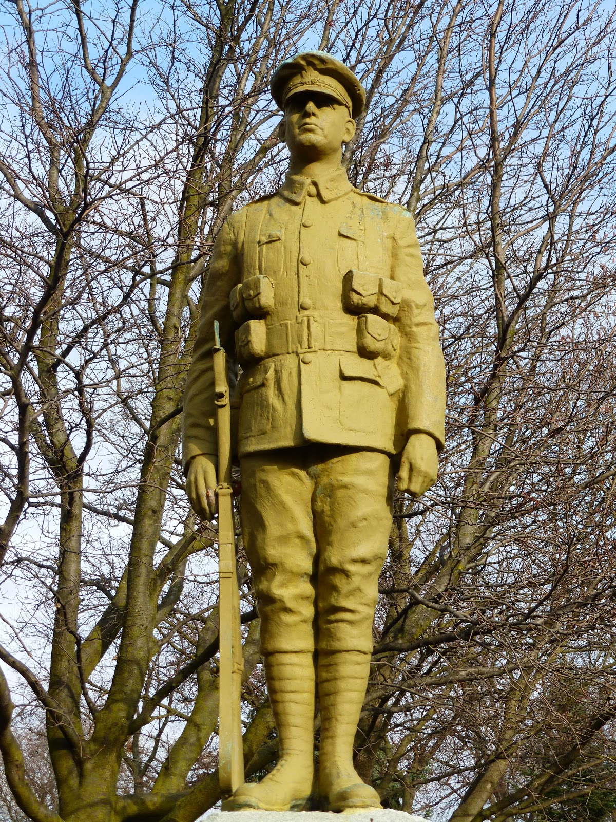 Ontario War Memorials: Oshawa - Canadian Corps