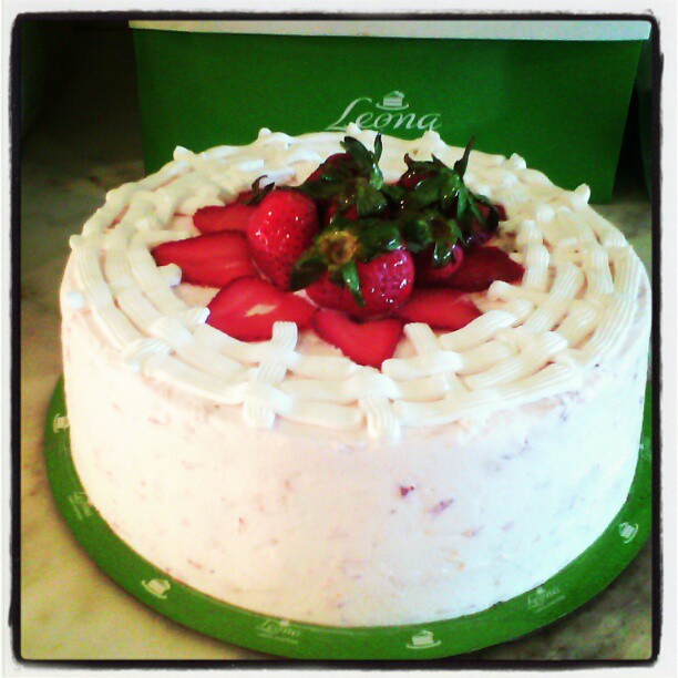 something nice: leona cakes and pastries