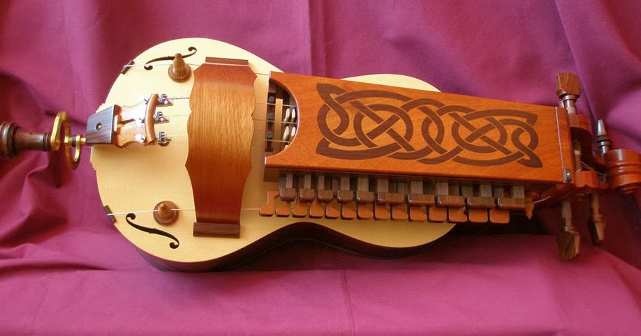 Hurdy Gurdy Weekly • #HGWeekly: Zanfonas tradicional ibérica for sale