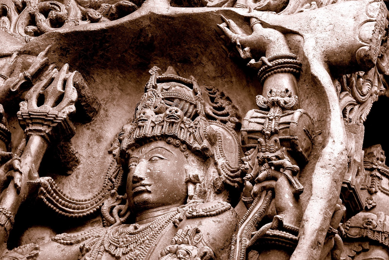 Swami's Thoughts and Explorations: Beautiful Hoysala for Your Eyes