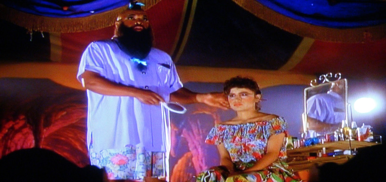 House of Self-Indulgence: Freaked (Tom Stern and Alex Winter, 1993)