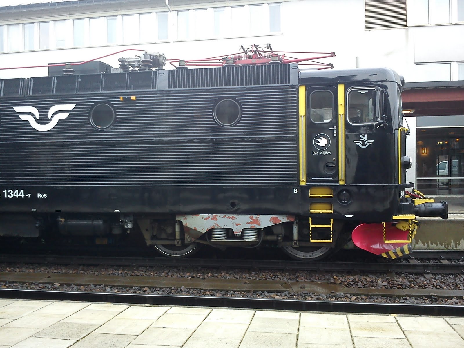 A Californian in Sweden: SJ X 2000