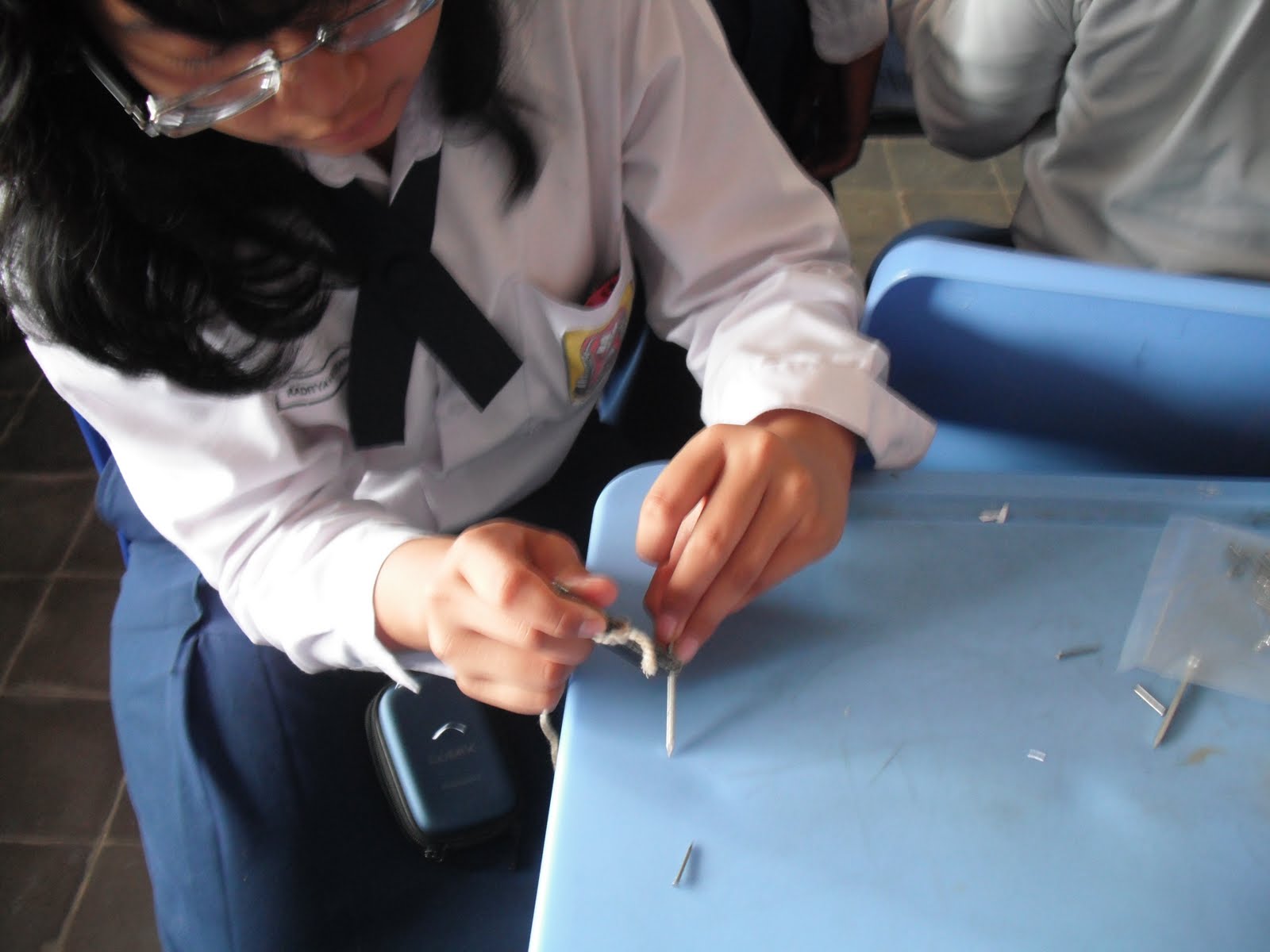 PHYSICH PROJECT : HOW TO MAKE A SIMPLE MAGNET?