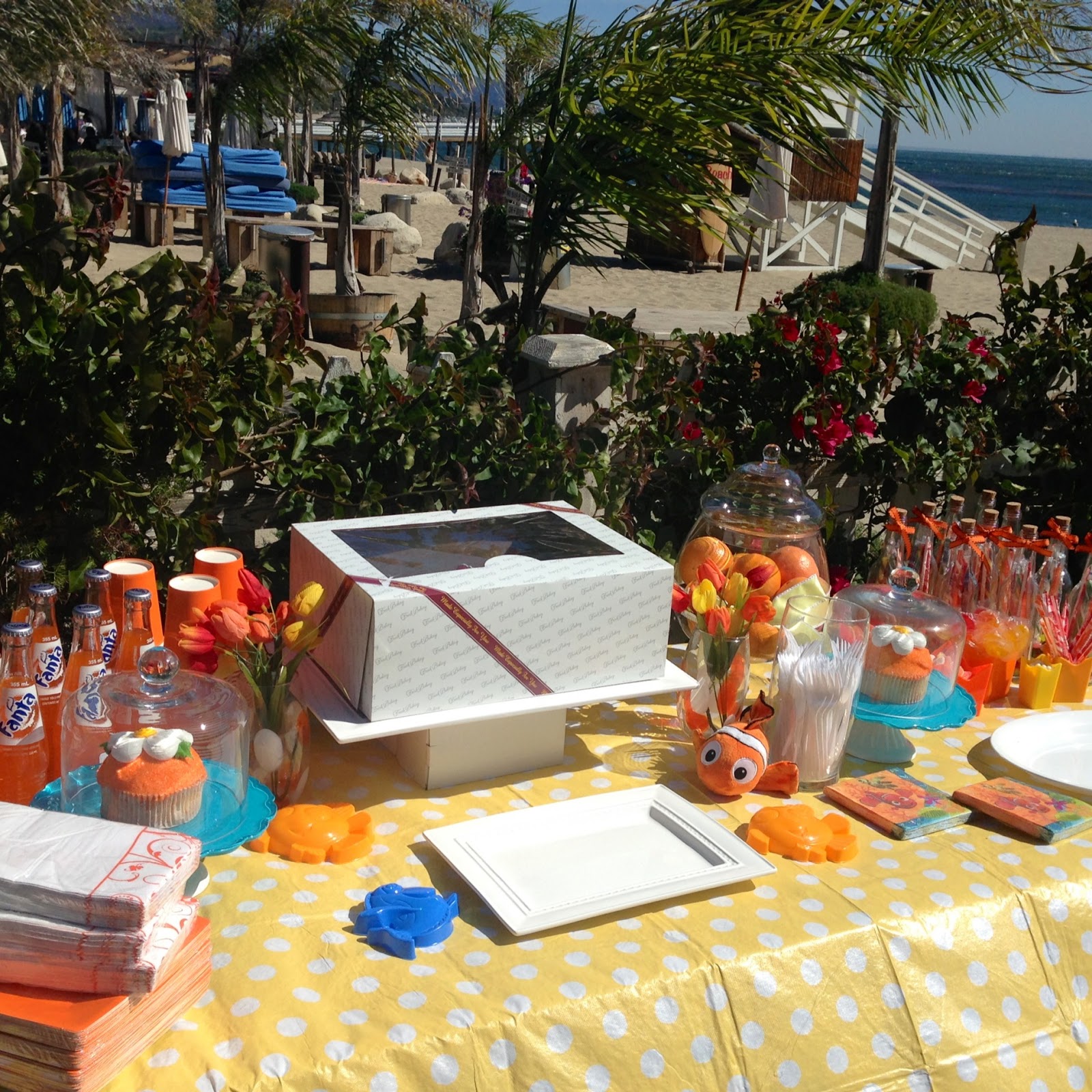 Zoe La Mona: 2014-03-02