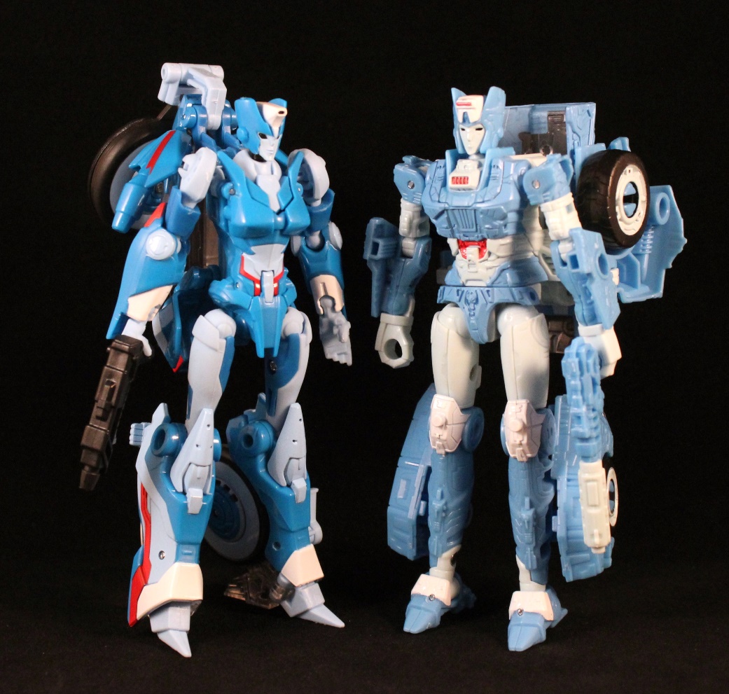 She's Fantastic: Transformers Siege - CHROMIA!