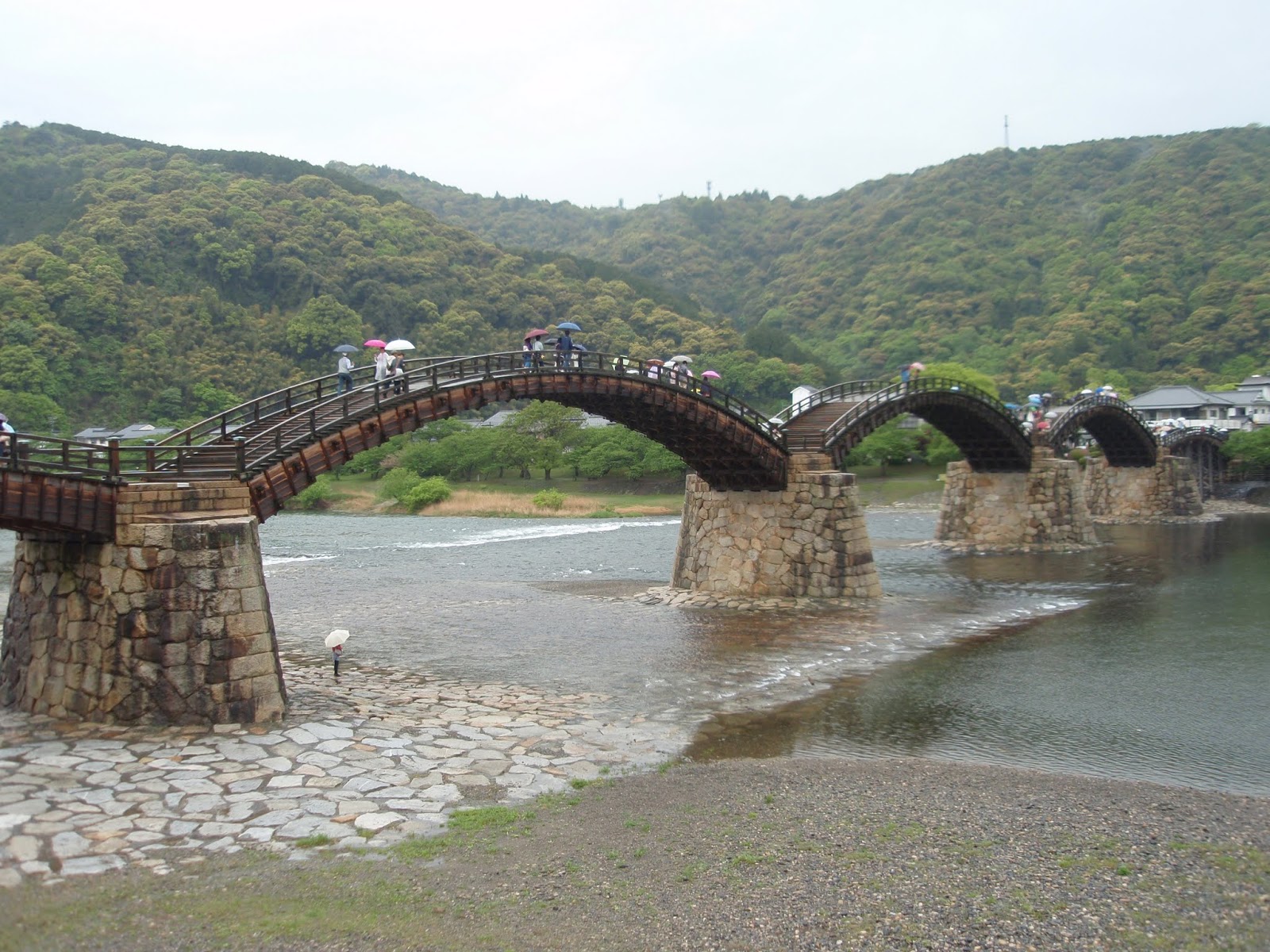 Chaos and Kanji: Location: Iwakuni-Jo Castle and Kintai-kyo Bridge