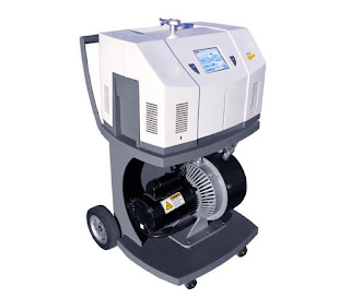 Vacuum equipment: Helium mass spectrometer leak detector