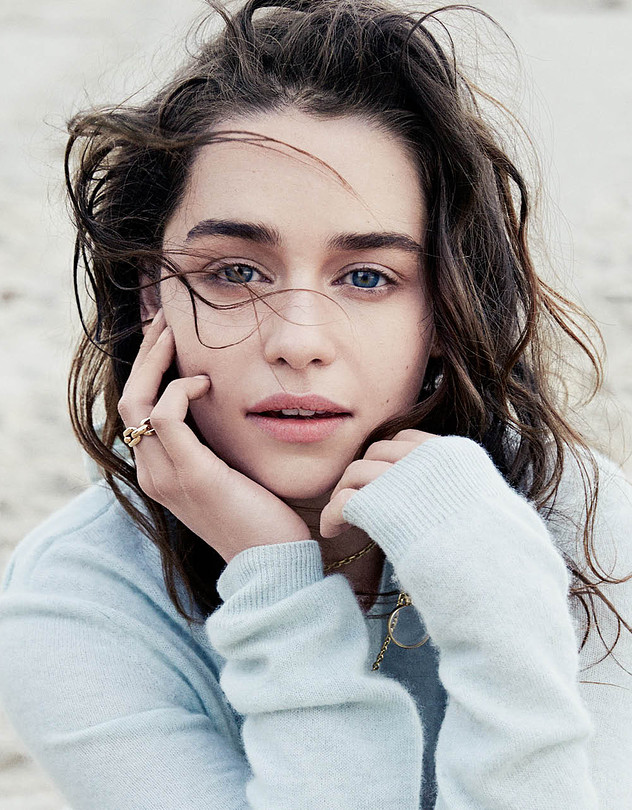 Emily Clark Hot and Sexy Bikini Pics