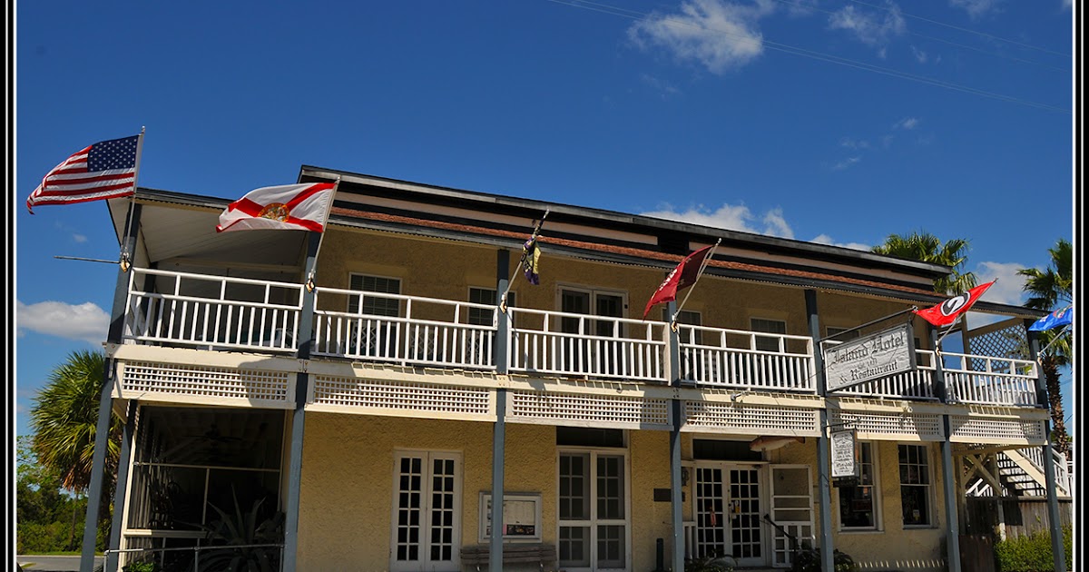 Cedar Key (Florida) Photos: The Famous Island Hotel