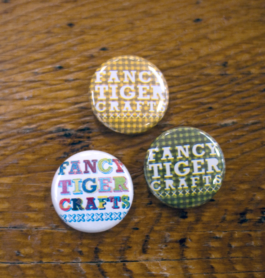 Fancy Tiger Crafts: Yarn Along The Rockies Yarn Crawl!