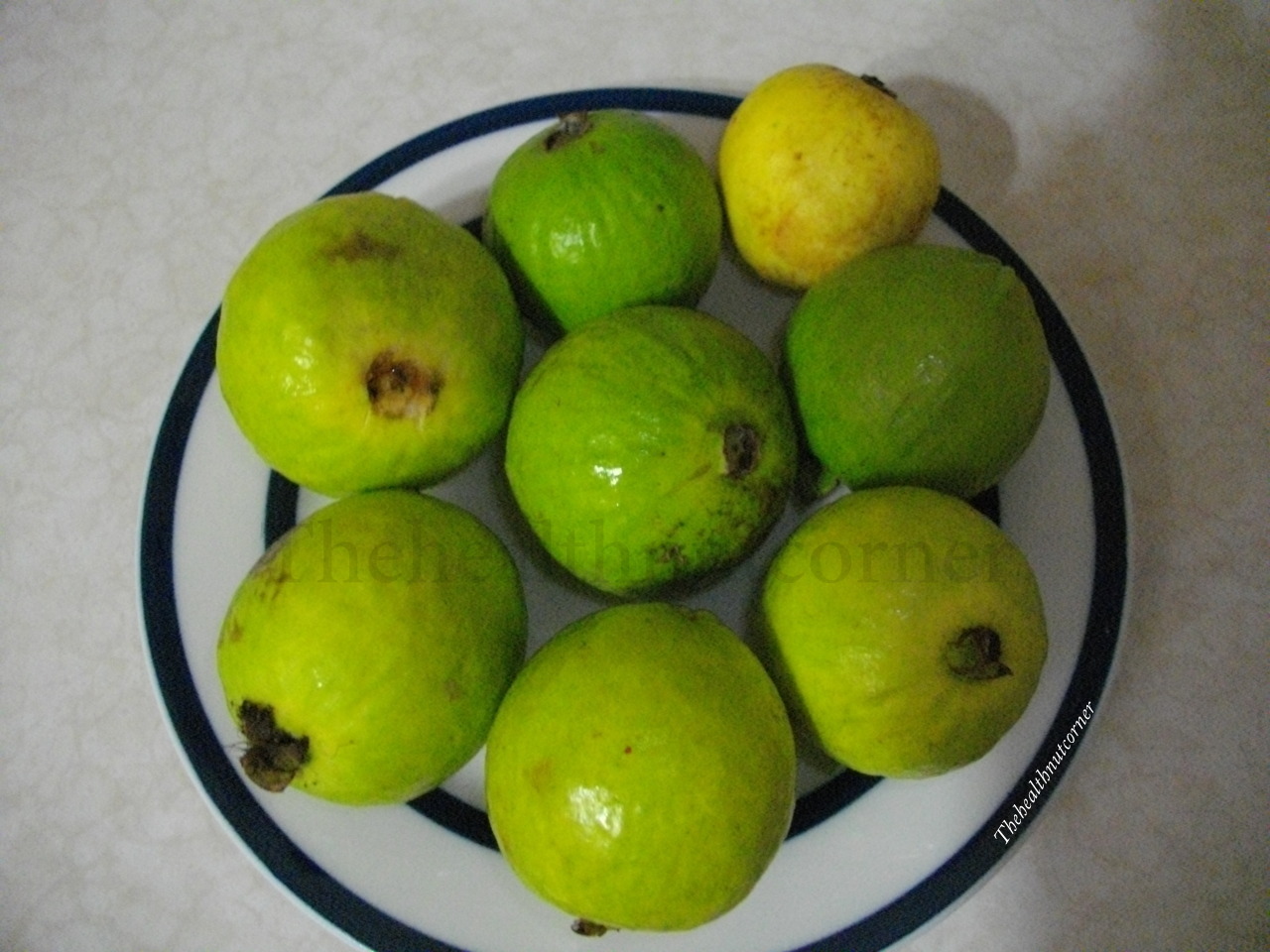 The Health-Nut Corner: Tropical Fruit: Guava, The Poor Man's Apple