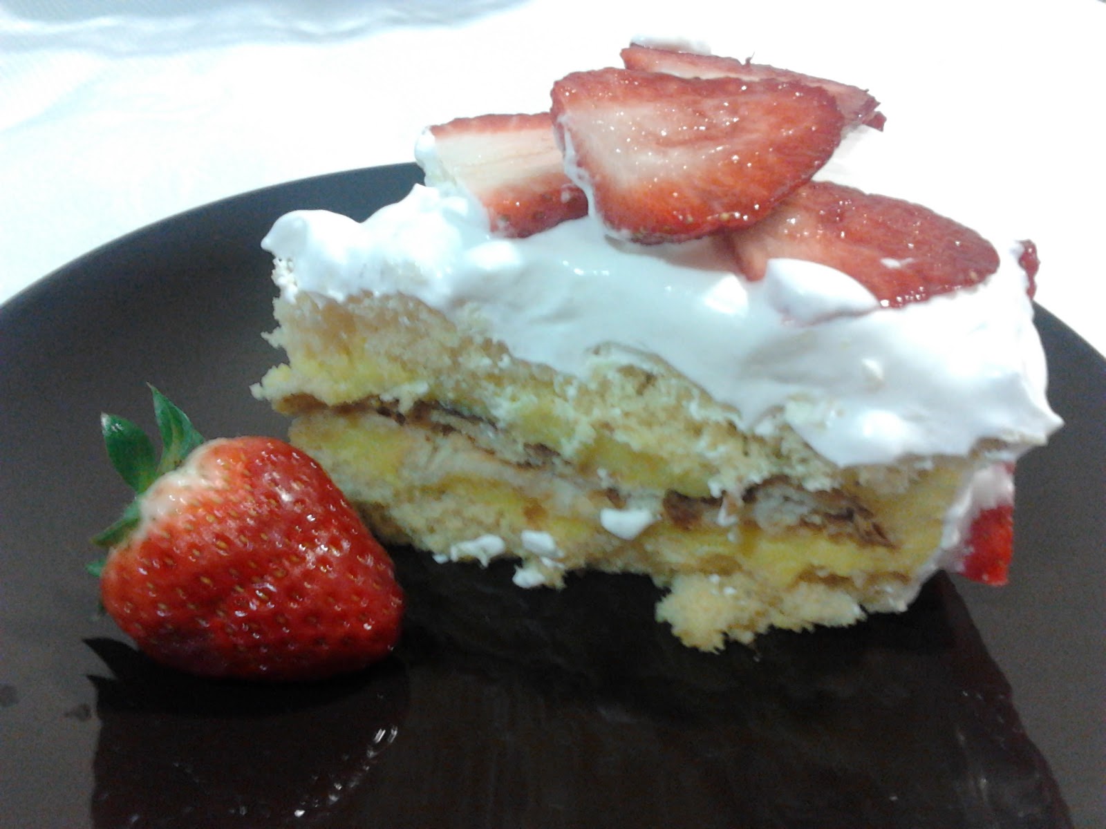 Bolo Recheado com Massa Folhada - Receitas do Lamas