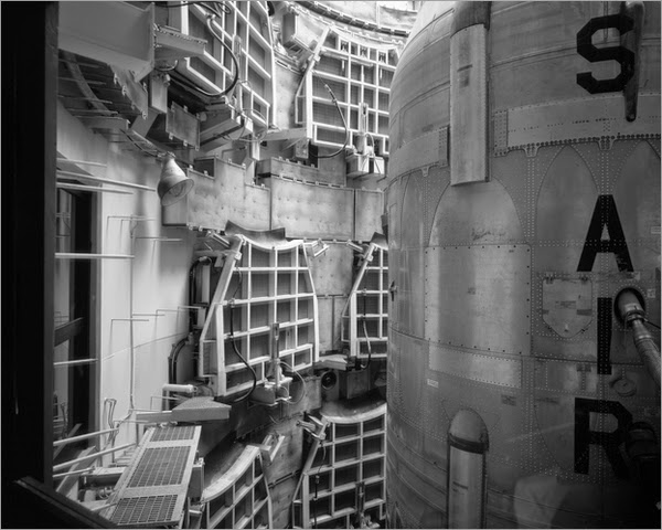 Martin Miller Photography - The Dark Side | Graphic Design Blog