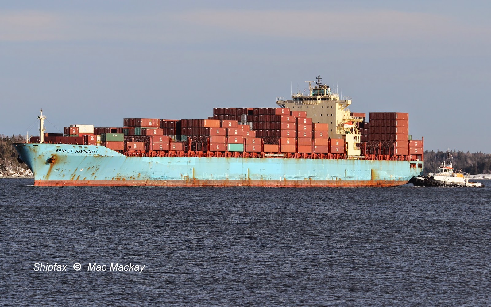 Shipfax: Halterm berths big ships