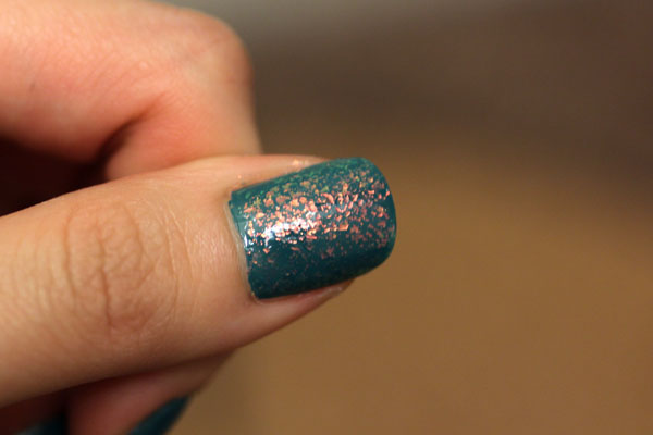 Messy Wands: Essie Winter 2011: Luxeffects Collection