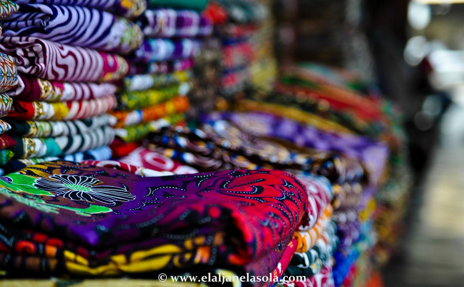 Elal Lasola Travel & Photography: Zamboanga Barter Shops (Canelar)