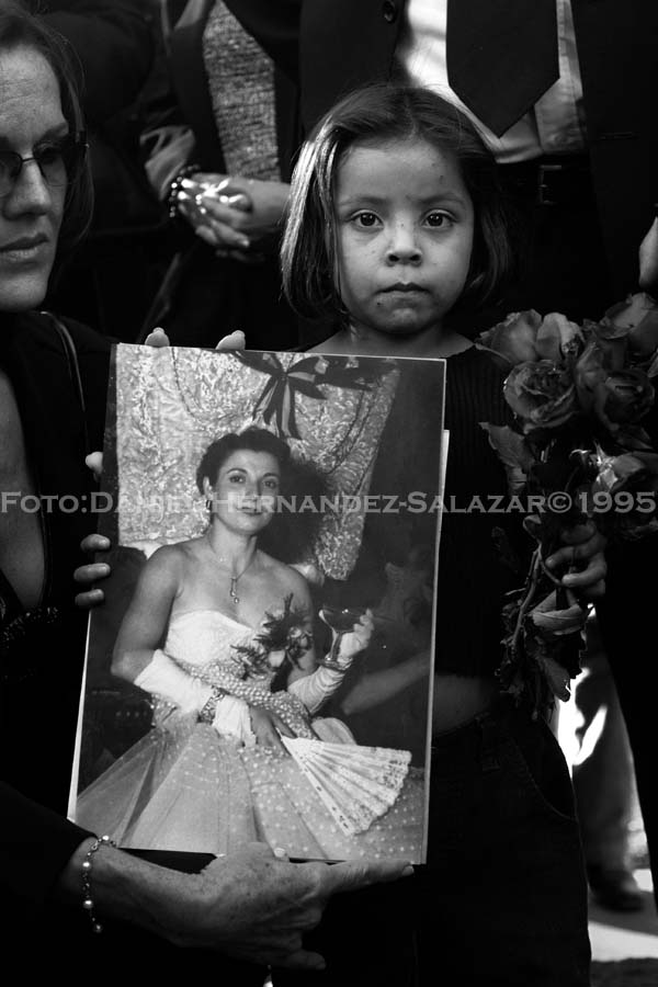 DANIEL HERNANDEZ-SALAZAR Fotografo / Photographer: ARBENZ FIN DEL ...