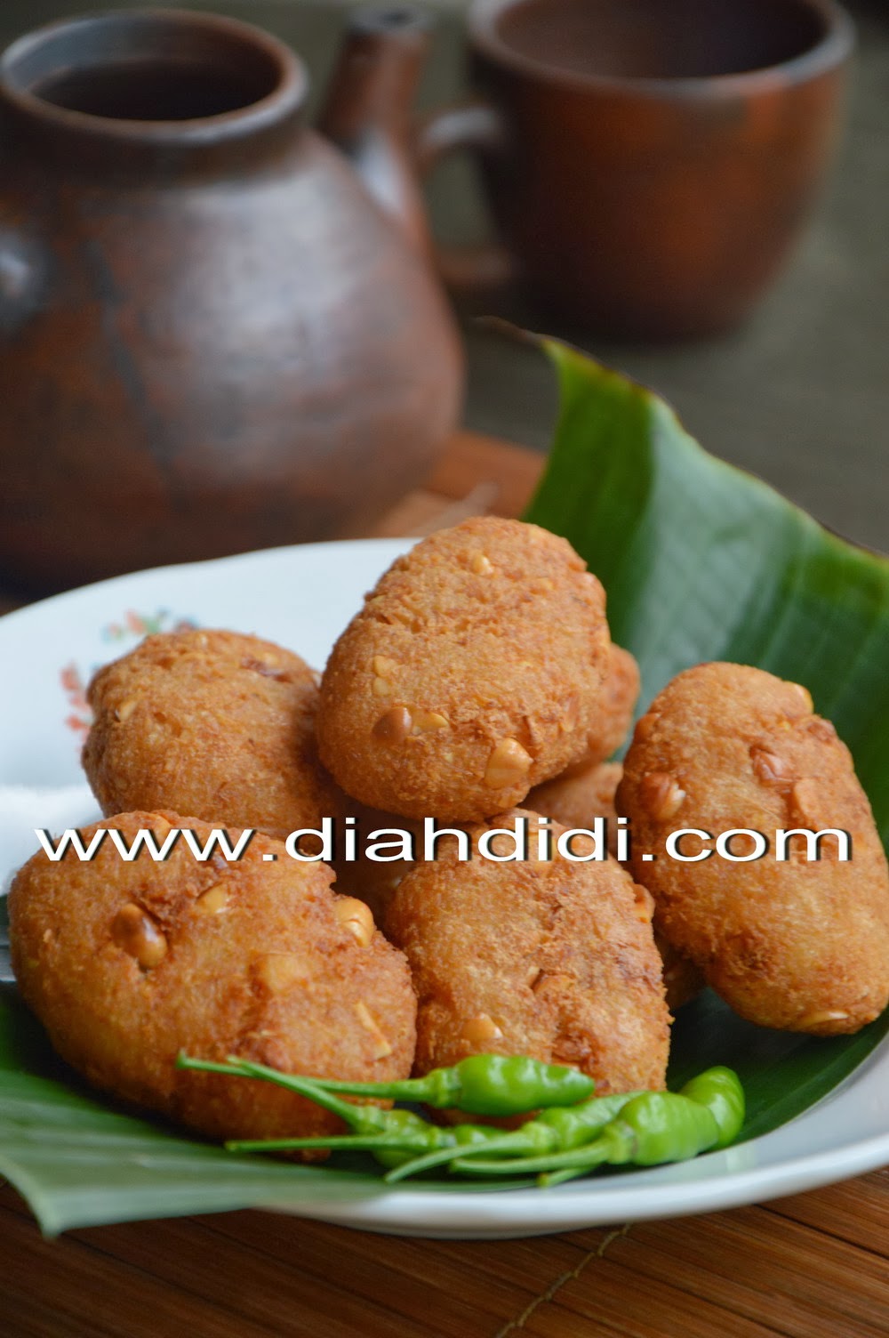 Diah Didi's Kitchen: Lentho Kacang Tanah