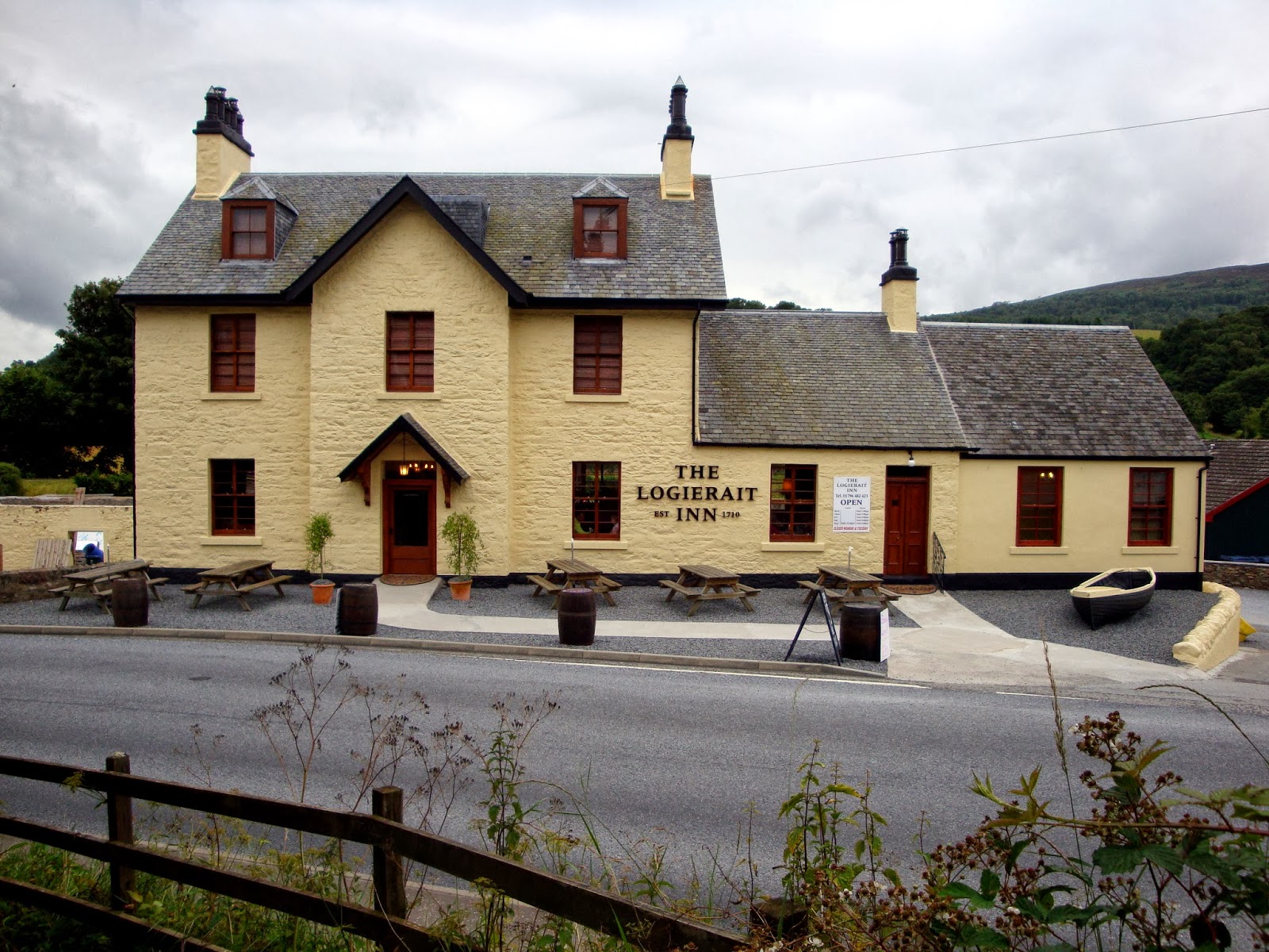Roy's blog: SOME PUBS WITH A STORY TO TELL - Scotland