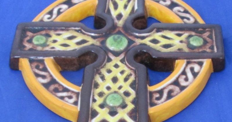 HB Quimper Breton Celtic cross, circa 1950 - SOLD