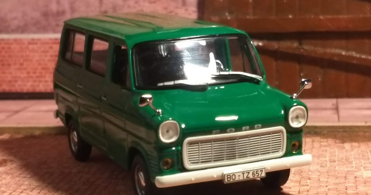 RetroAutosEnEscala: FORD TRANSIT BUS (1974)