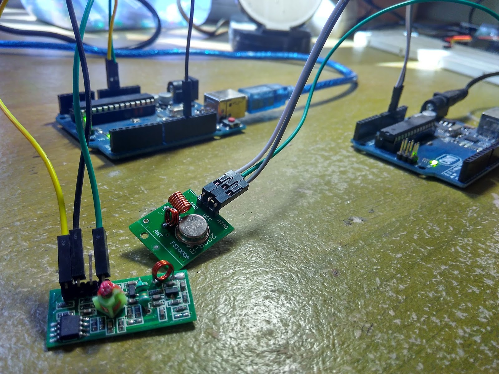Interfacing Arduino dengan Modul Wireless 433 Mhz