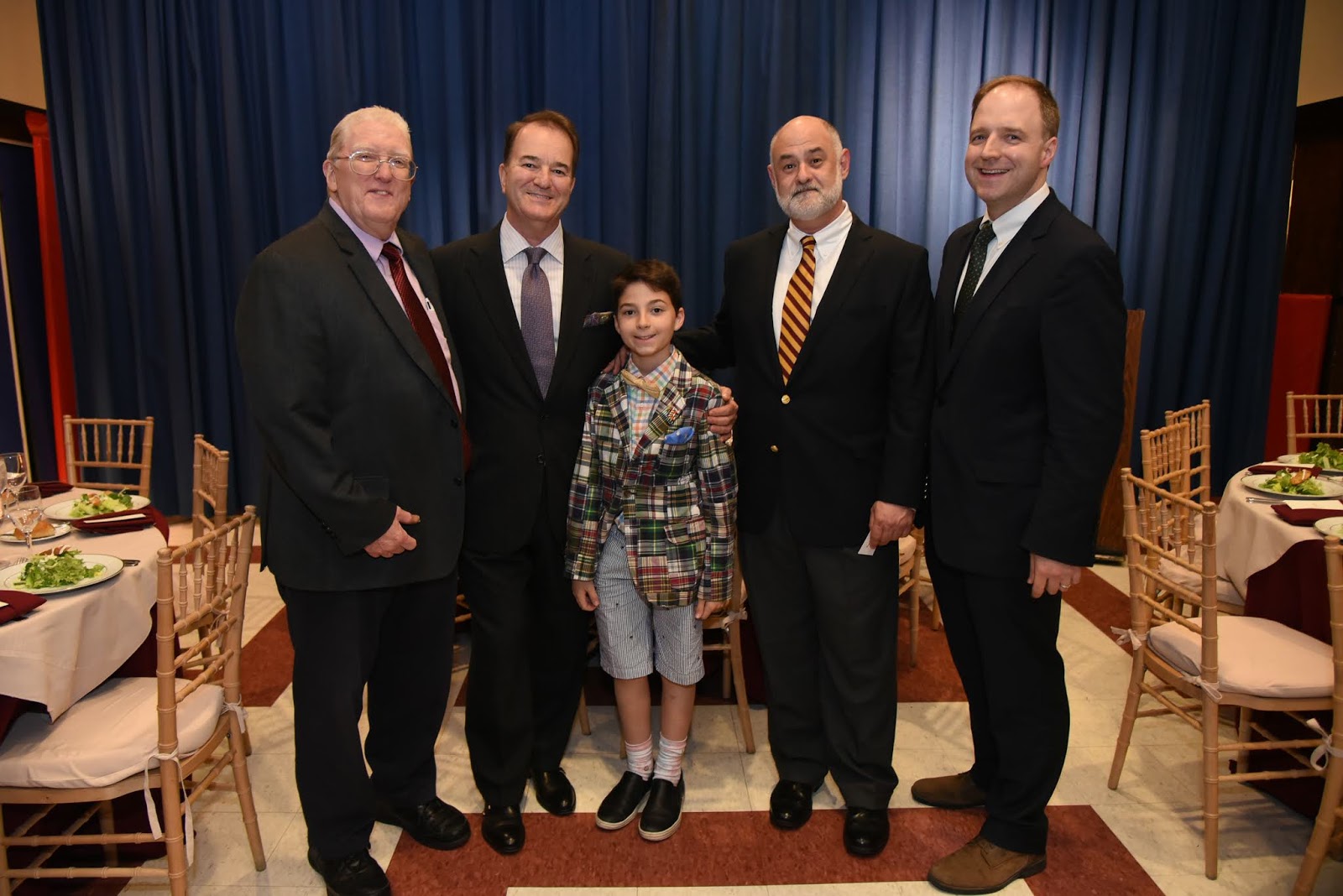 Writer Peter Hirsch '82 Speaks at Father-Son Dinner