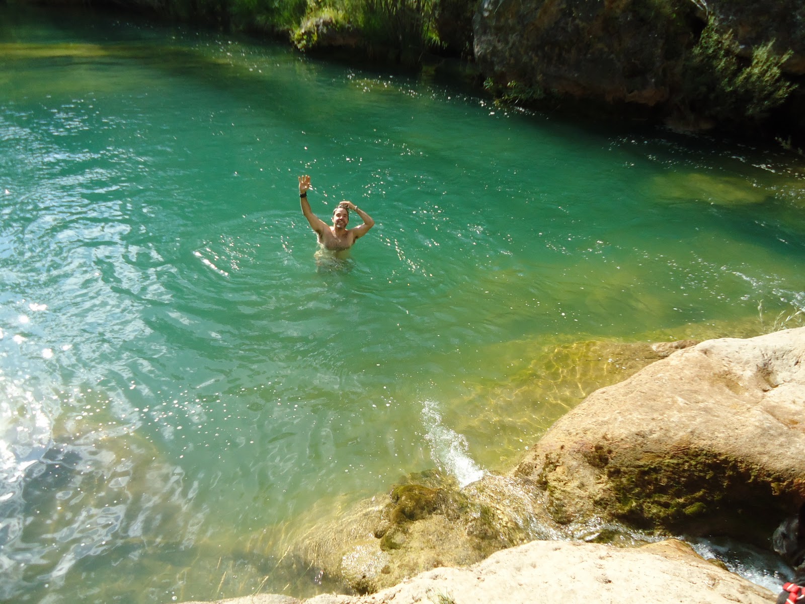 FRESCOS BAÑOS EN RICAS POZAS