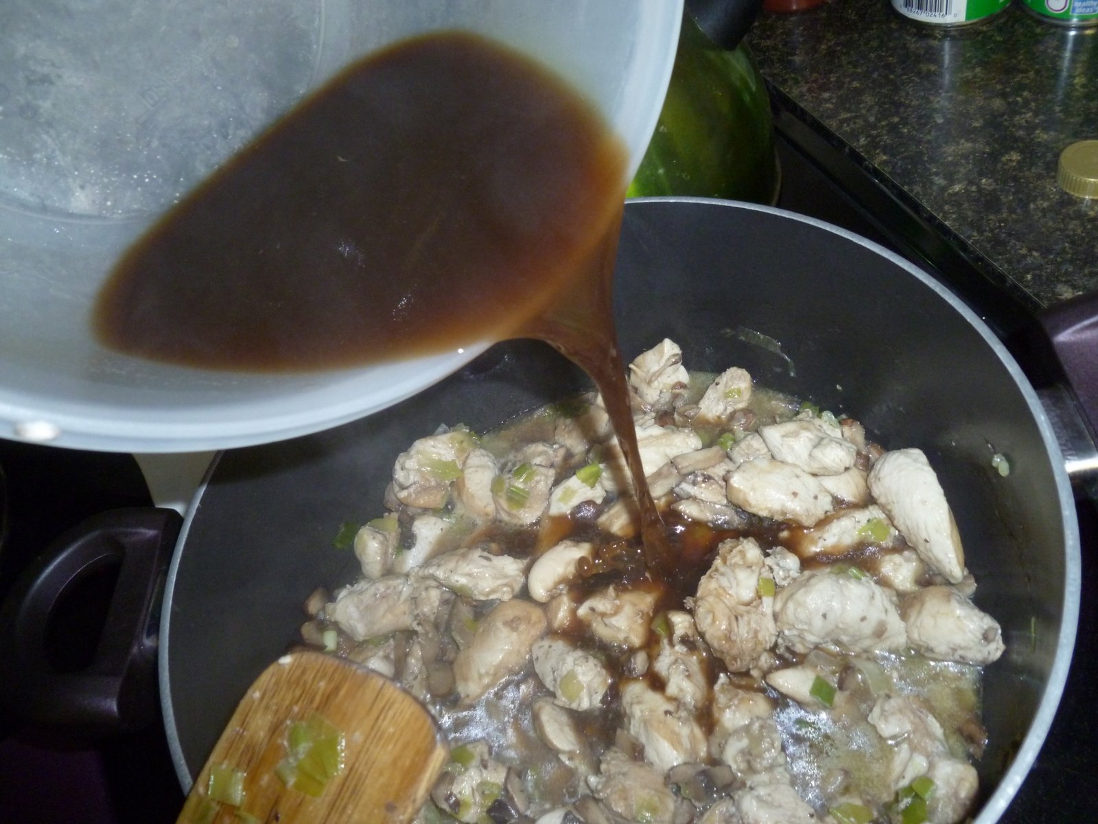 CHICKEN WITH CORONA BEER-POLLO CON CERVEZA CORONA