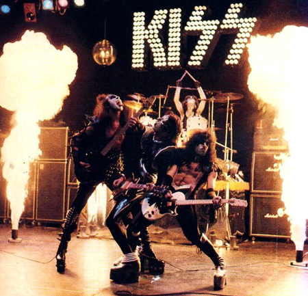 Heavy Rock: KISS: Live In Largo, 1975; 23 Min Concert