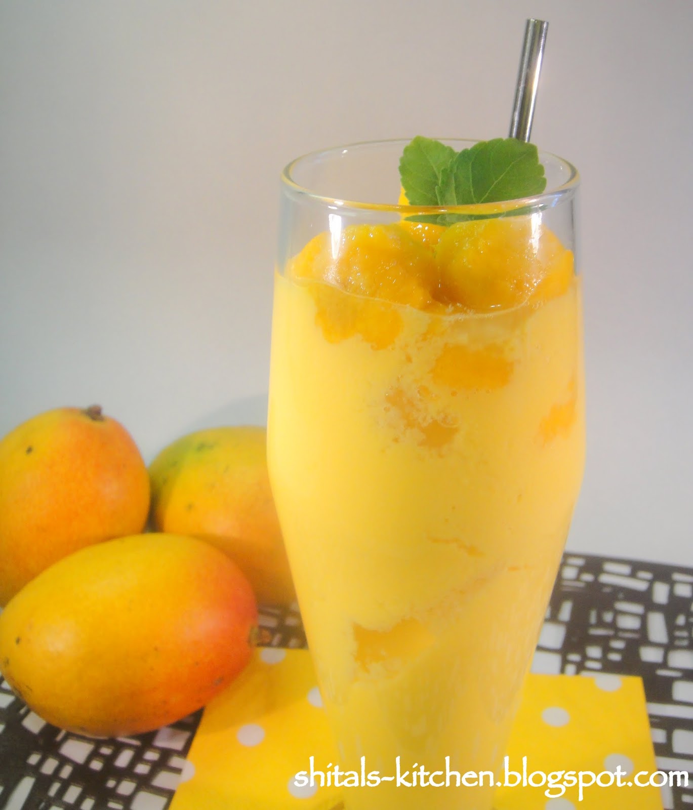 Shital's-Kitchen: Mango Lassi